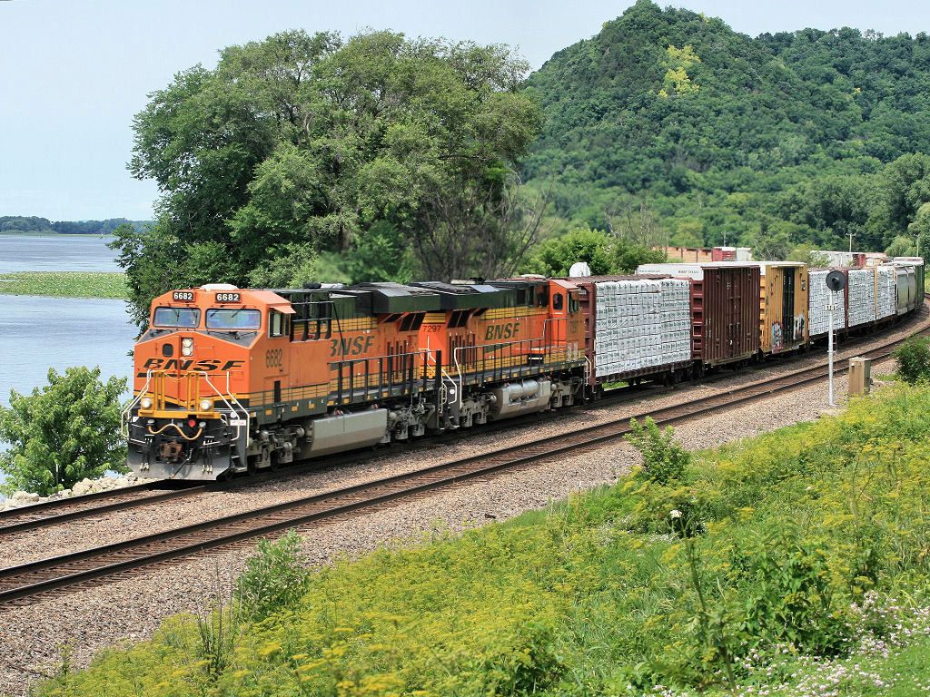 BNSF 6682